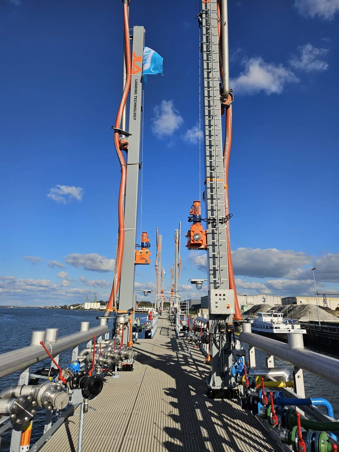 Jetty and Hose Loading Arm Installation at ATM - J de Jonge